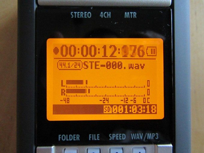 Review: Zoom H4n Microphone - The Phoblographer