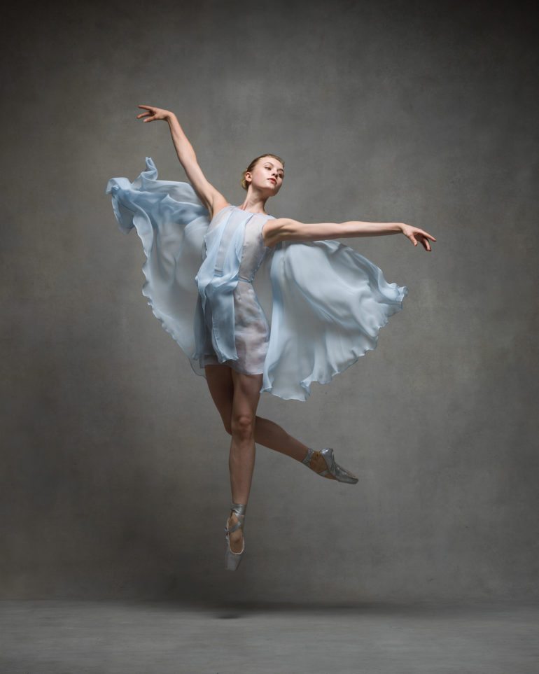 Collaborating with Dancers in the Studio as a Photographer
