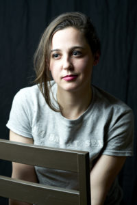 The Best Sitting Poses for the New Portrait Photographer