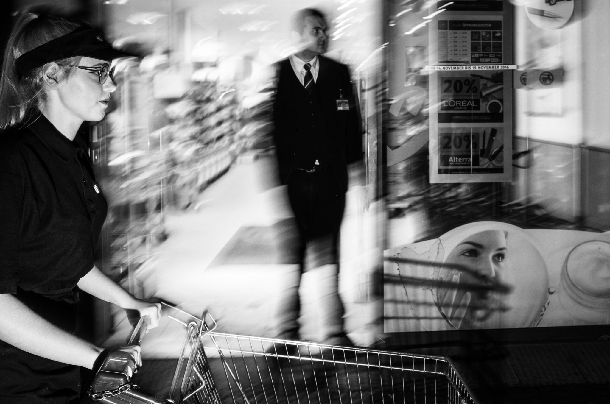 Sebastian Jacobitz Captures the Faces of Berlin's Famed Shopping Street