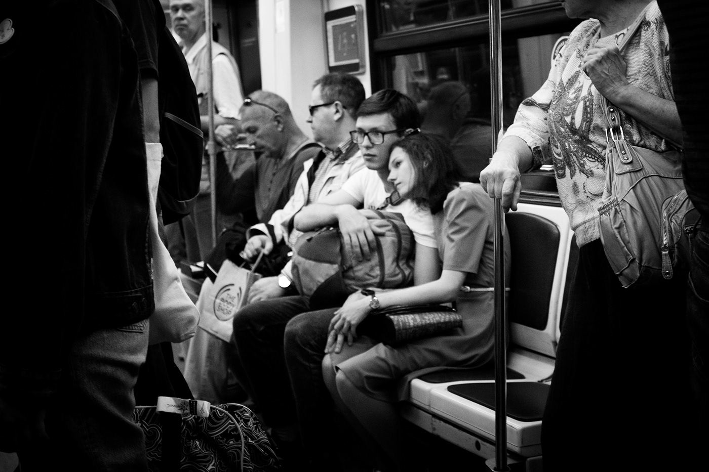 Skander Khlif Captures Glimpses of Everyday Life in the Moscow Metro