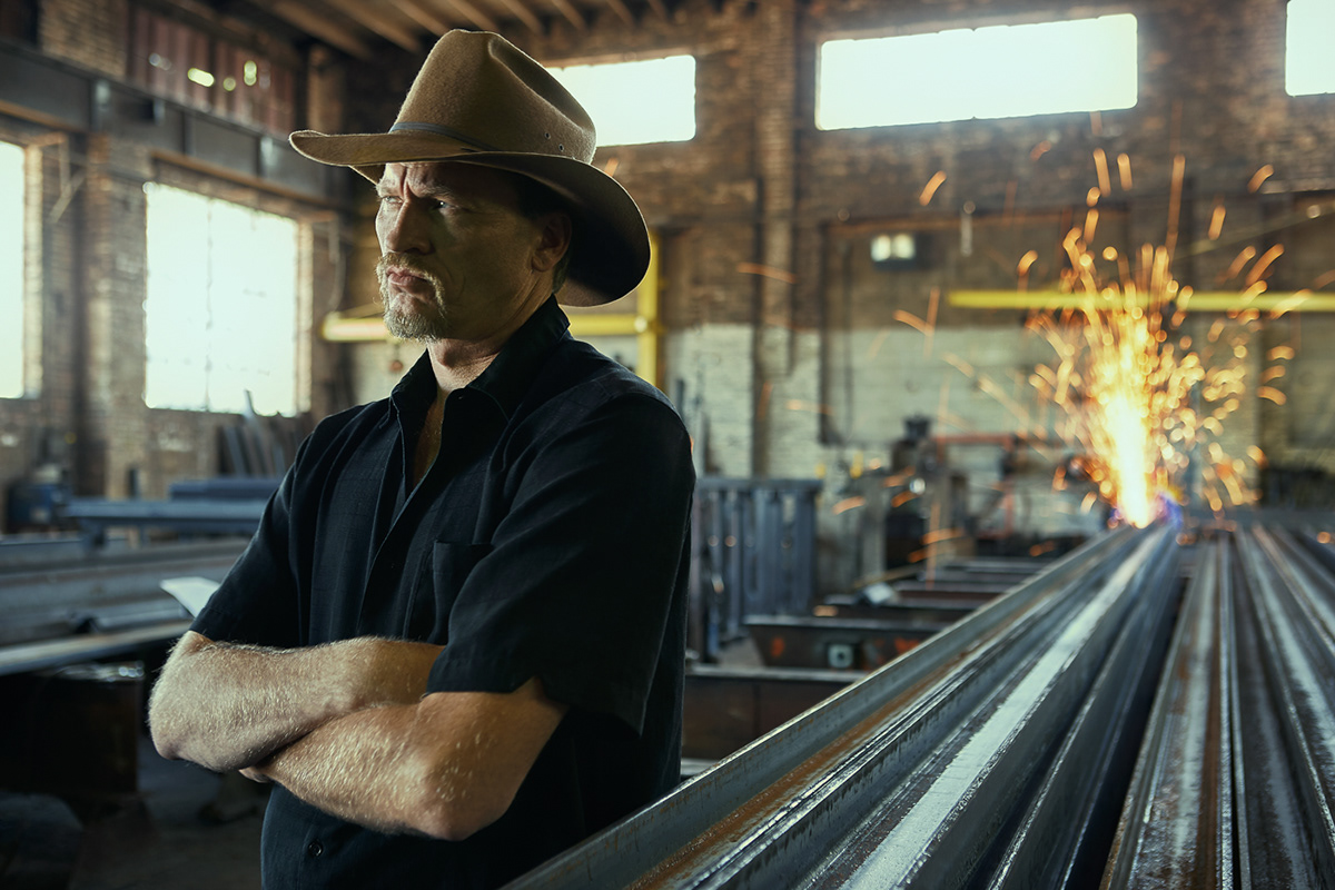 Andy Goodwin Takes Arresting Portraits of Truckers