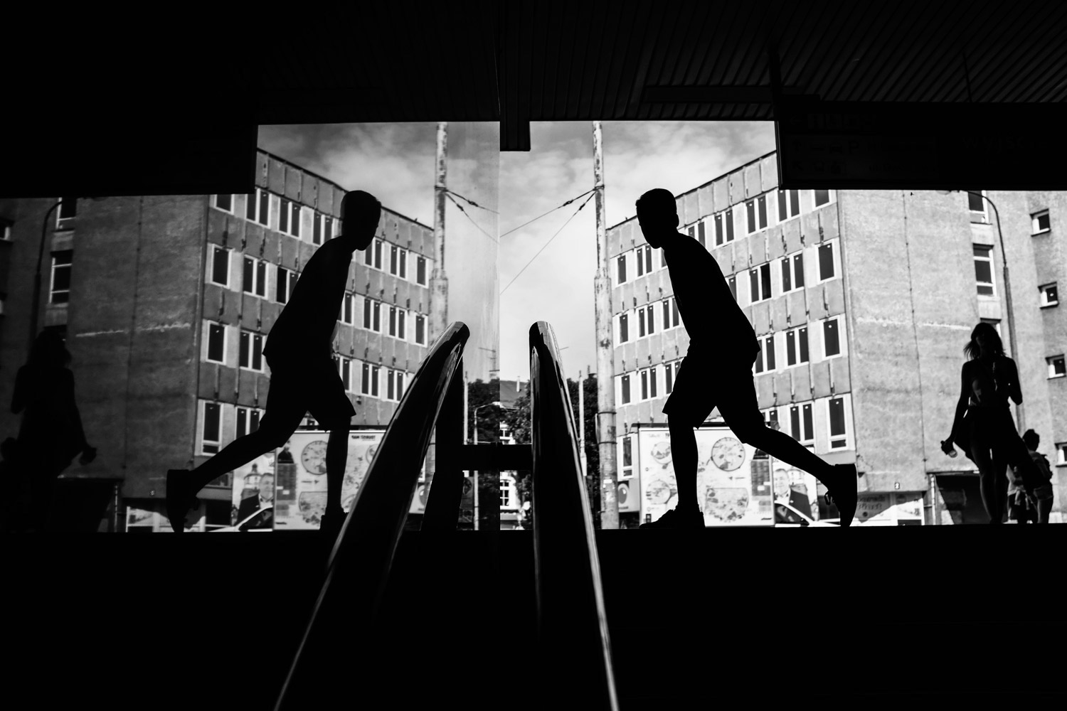 Erik Witsoe Captures Beautiful Slices of Life in Monochrome