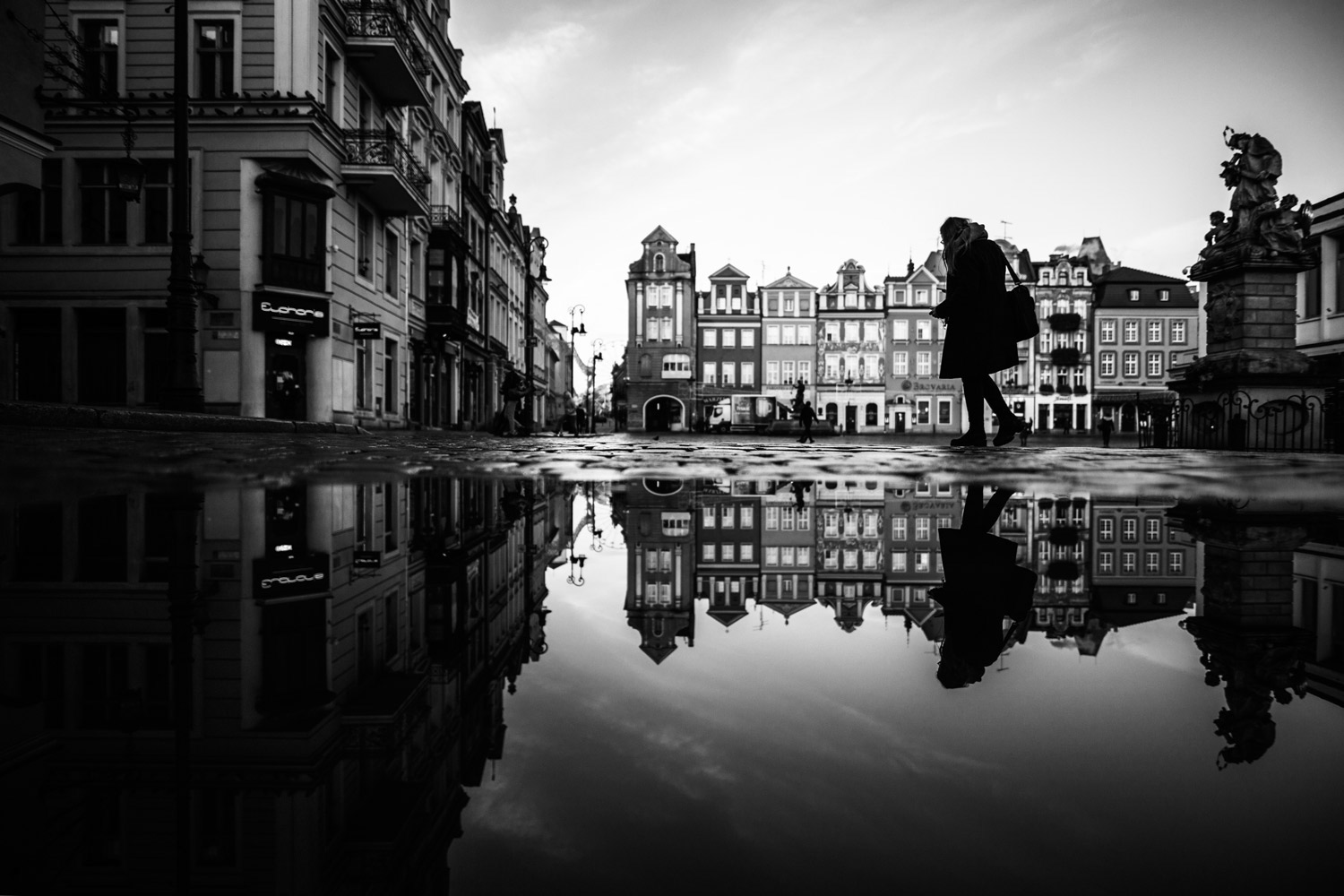 Erik Witsoe Captures Beautiful Slices of Life in Monochrome
