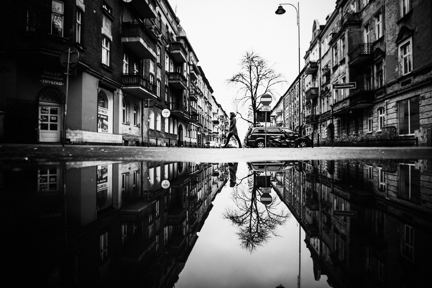 Erik Witsoe Captures Beautiful Slices of Life in Monochrome