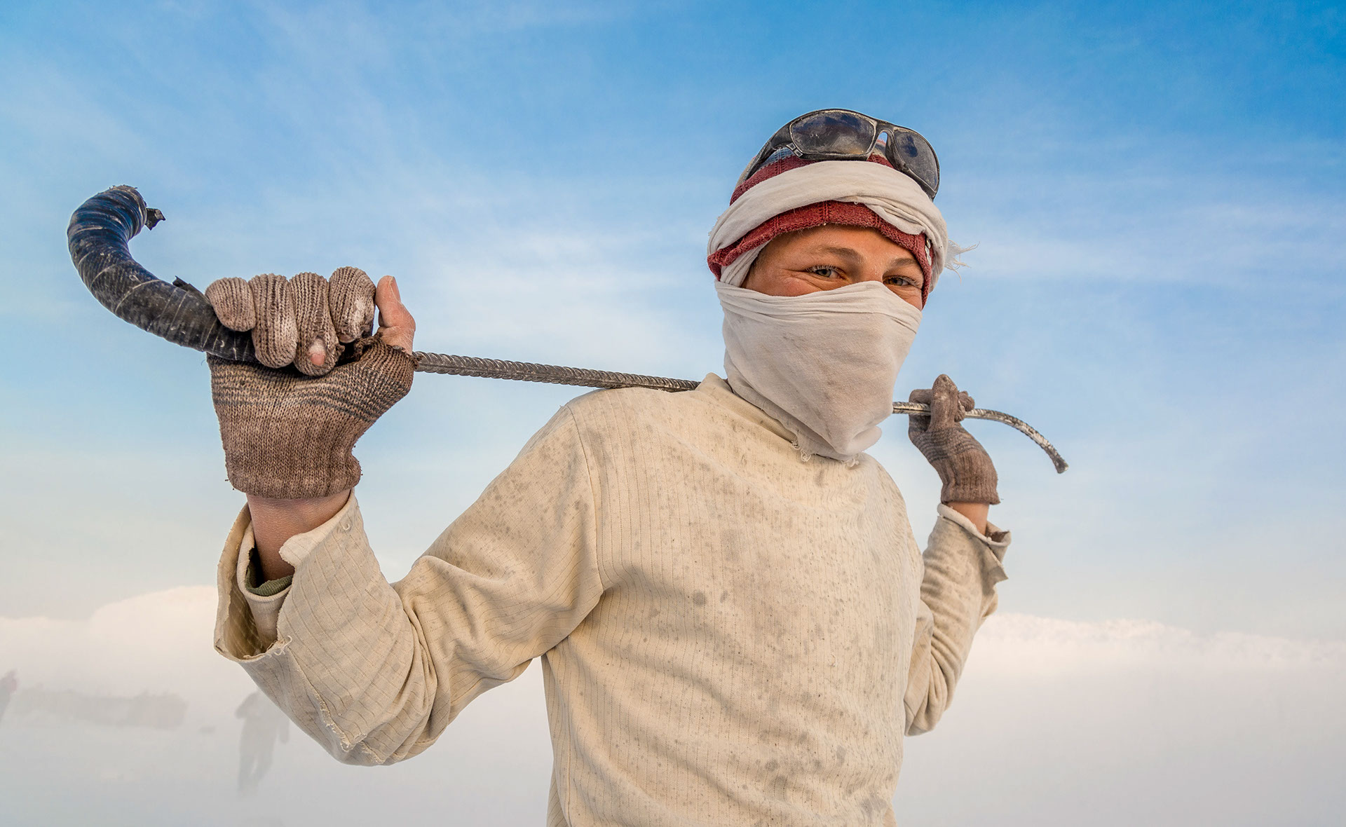 Anas Kamal Documents the Hazards of Lime Quarrying in Egypt