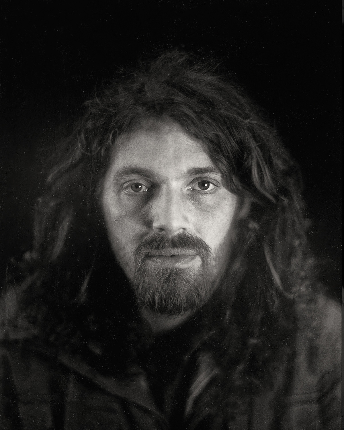Dramatic Black and White 4x5 Portraits by Andy Lee