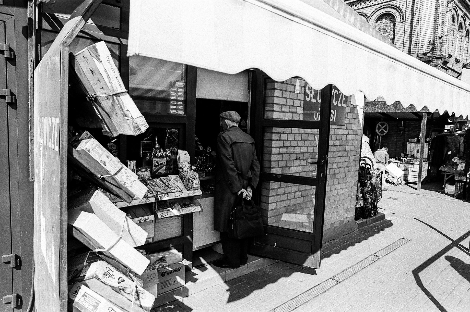 Erik Witsoe Uses Rollei Superpan 200 to Shoot Street Photography