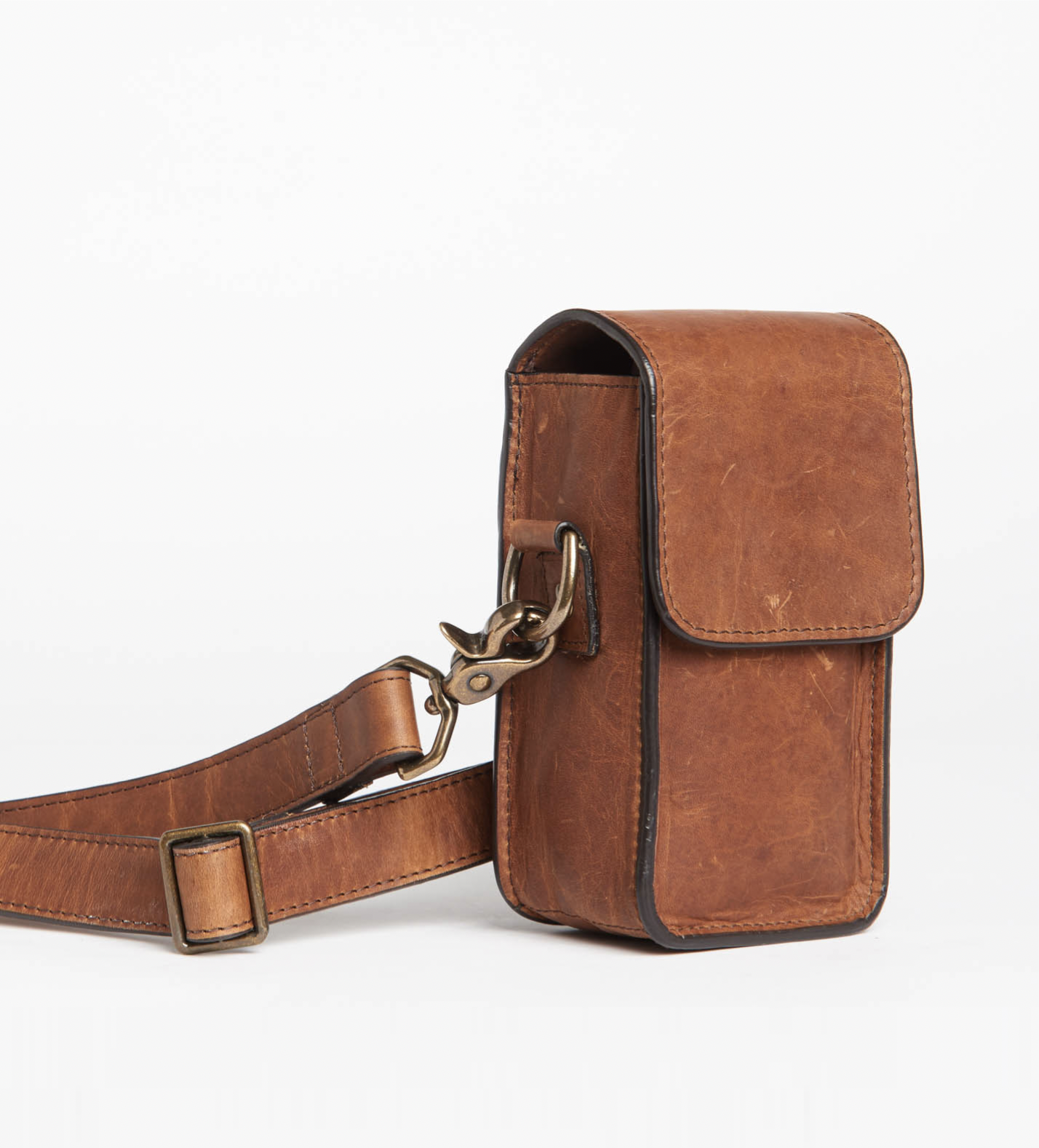 These ONA New Classics Camera Bags are Stylish and Affordable