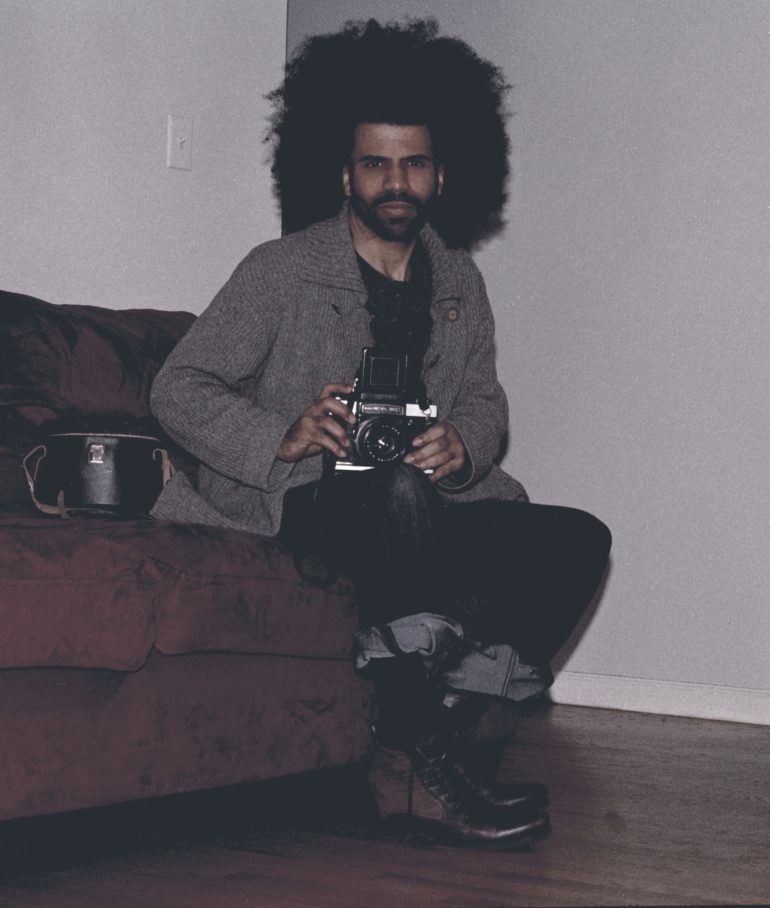 Exploring the Self-Esteem of the Photographer on Social Media