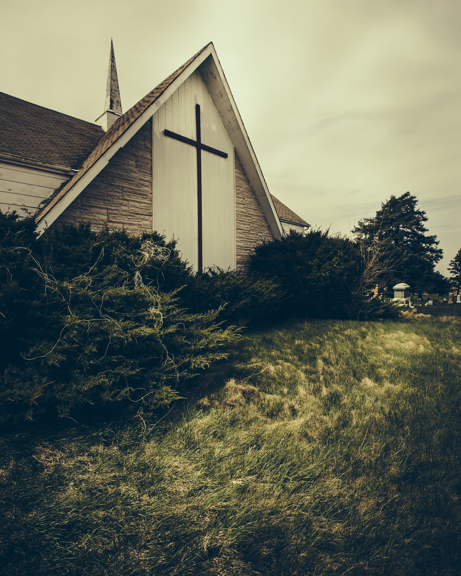 Ben Geier Captures the Melancholy in Abandoned Buildings
