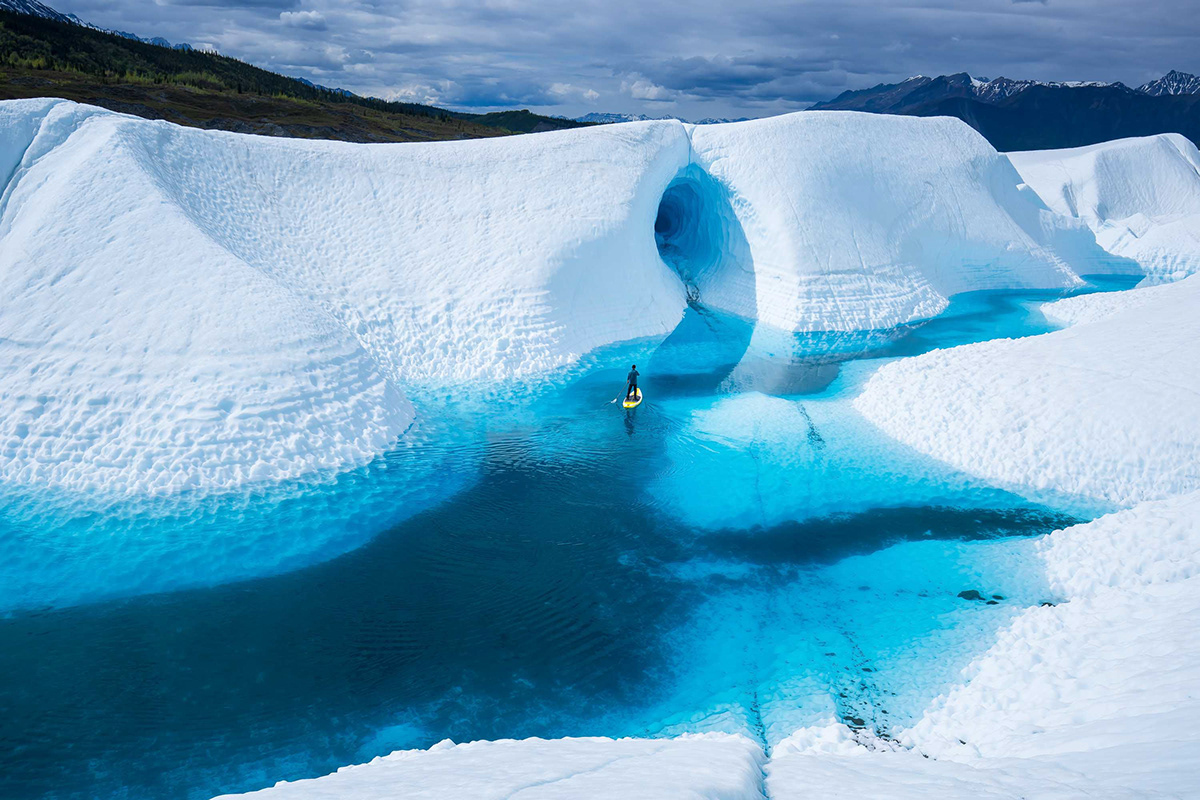 “Paddling Tranquility” Showcases the Epic Glacier Landscapes of Alaska