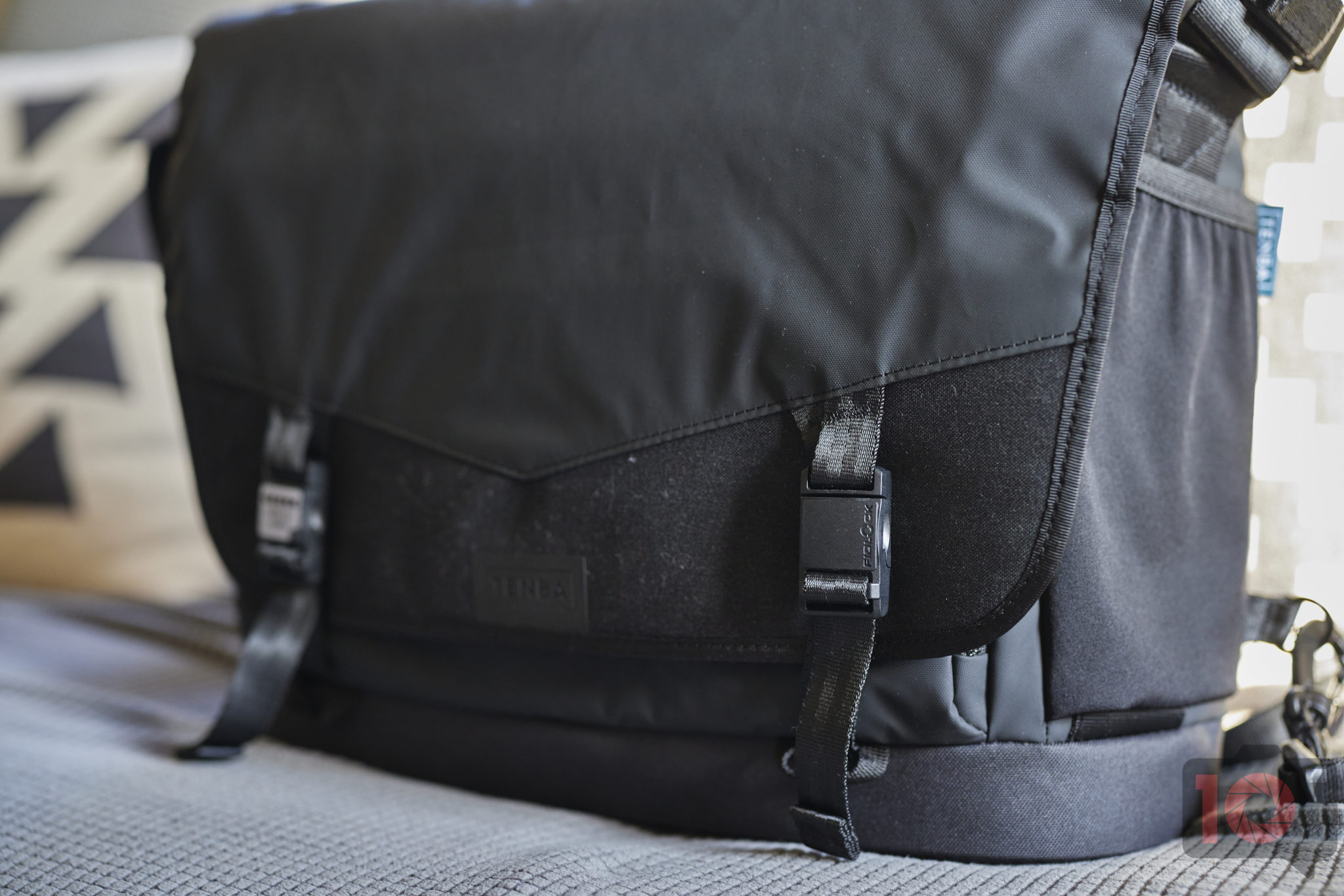 The Best Messenger Bag Ever. Tenba DNA 16 Slim Review