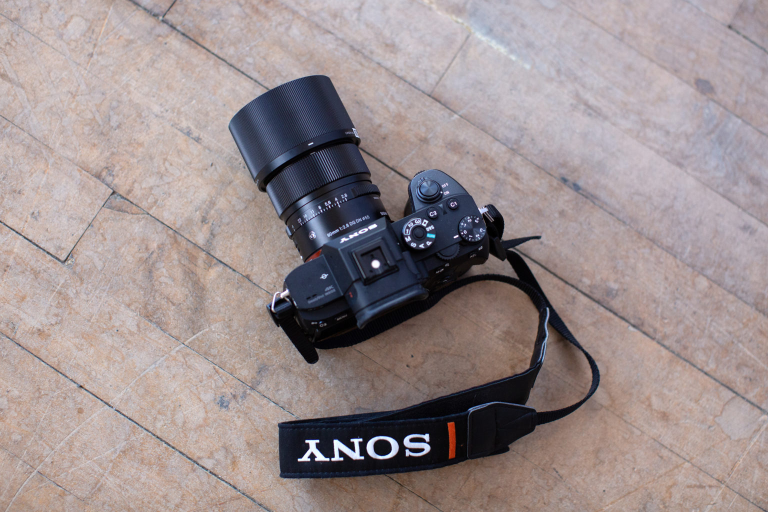 Beautiful, Sharp, Bulbous. Sigma 90mm F2.8 DG DN Review