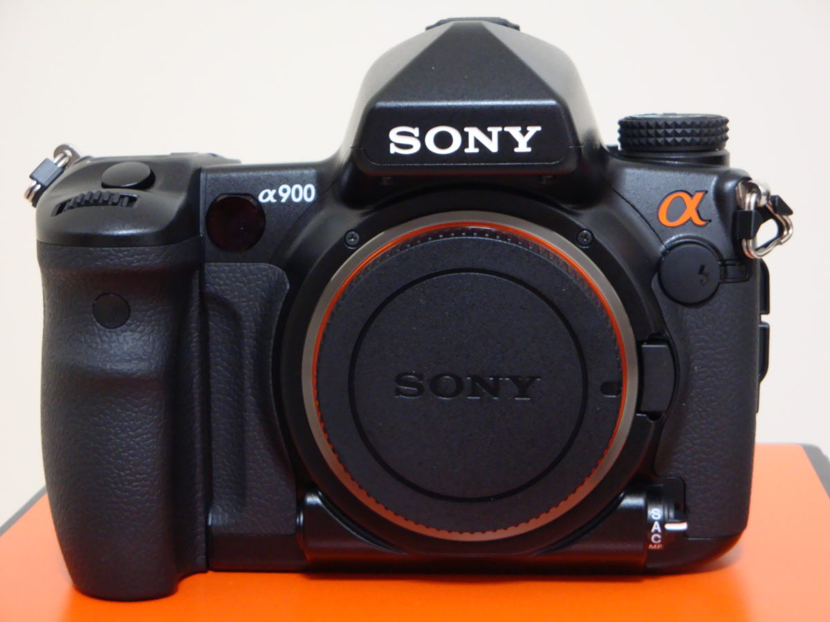 6 Sony Cameras That Photographers Are Keen On Even Today