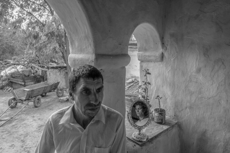 Ghebosu Florin Emil Channels the Romance of Cartier-Bresson