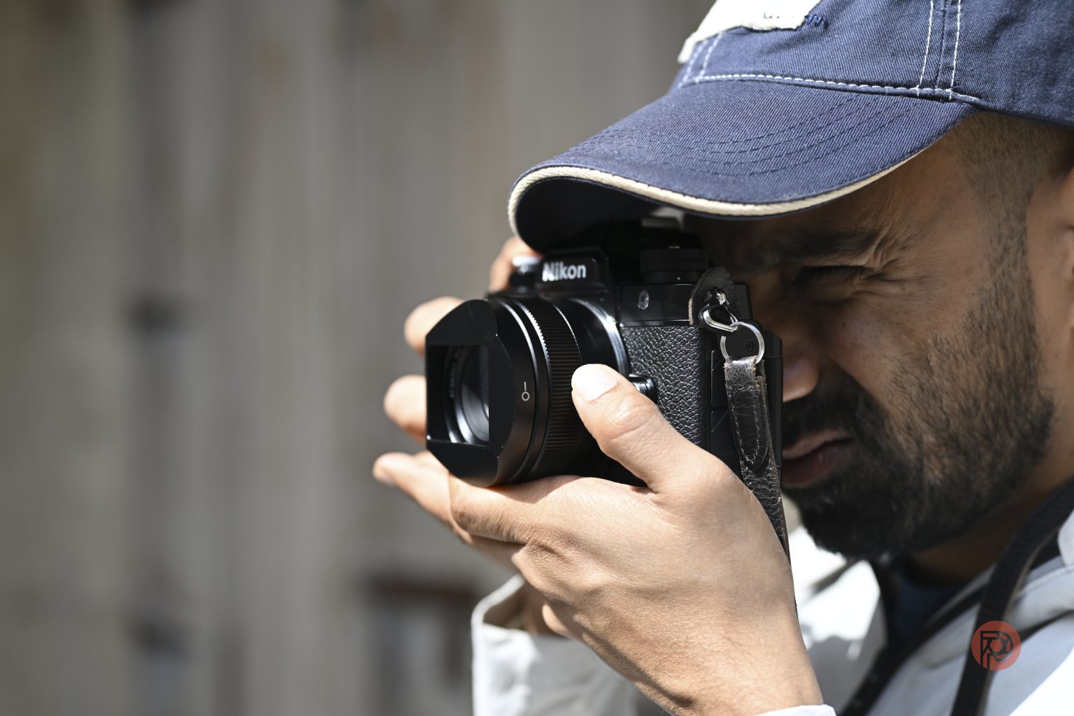 SG-image 35mm f2.2 Review: The Best Street Photography Lens?